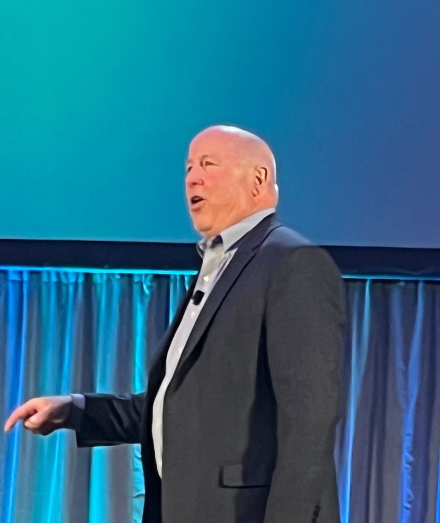 Committing to Leadership: Bob Oberosler Shares the Secrets of His Success