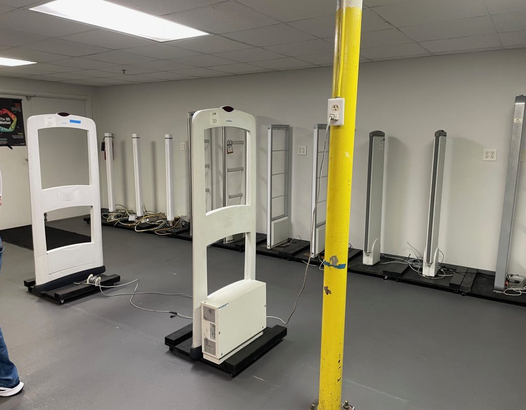 LPM Tours Checkpoint's Anti-Theft Factory