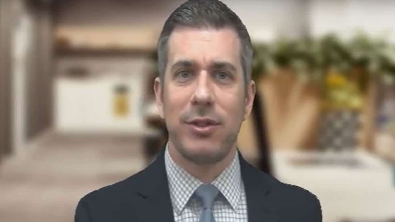 W-Z Video: When to Use a Telephone Interview